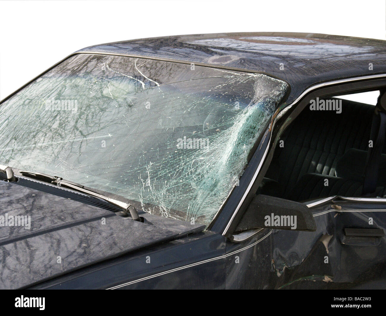 Auto wrecking hi-res stock photography and images - Alamy