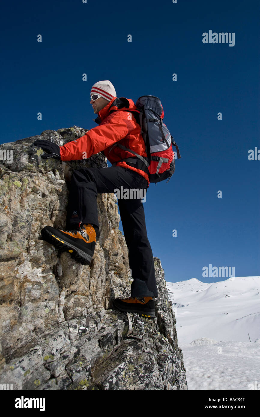 Climbing parka hi-res stock photography and images - Alamy