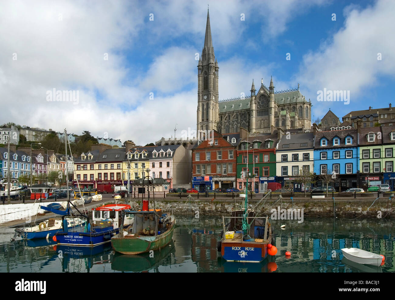 Pictures of harbours hi-res stock photography and images - Alamy
