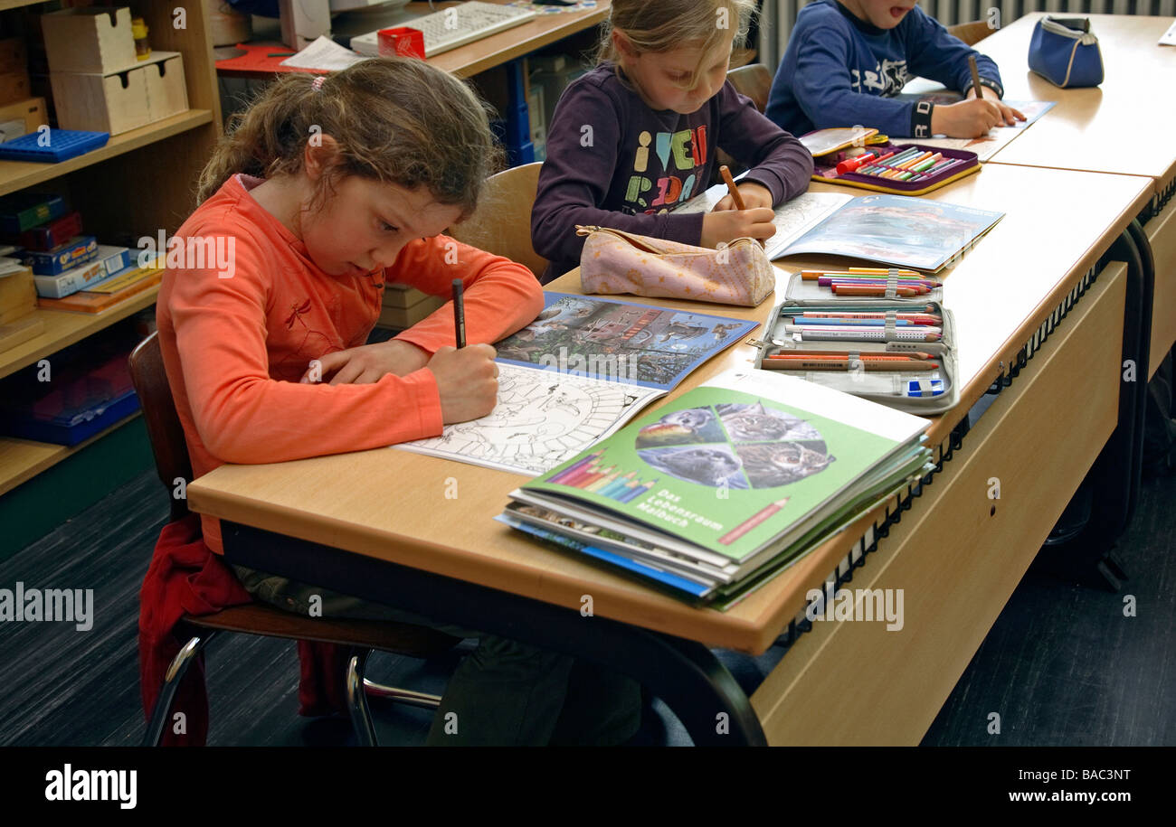 Primary school nursery hi-res stock photography and images - Alamy