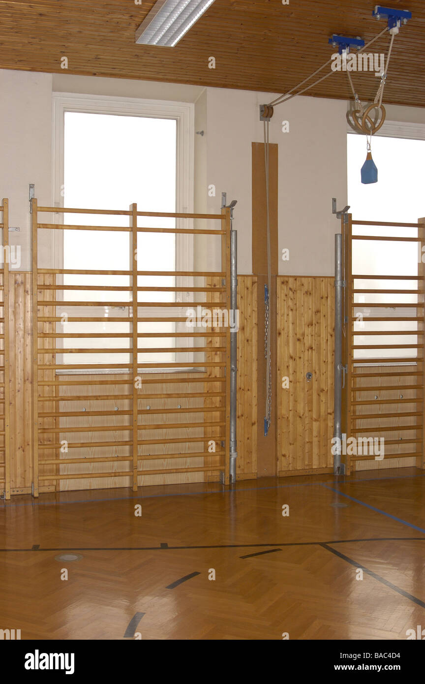School gym apparatus hi-res stock photography and images - Alamy