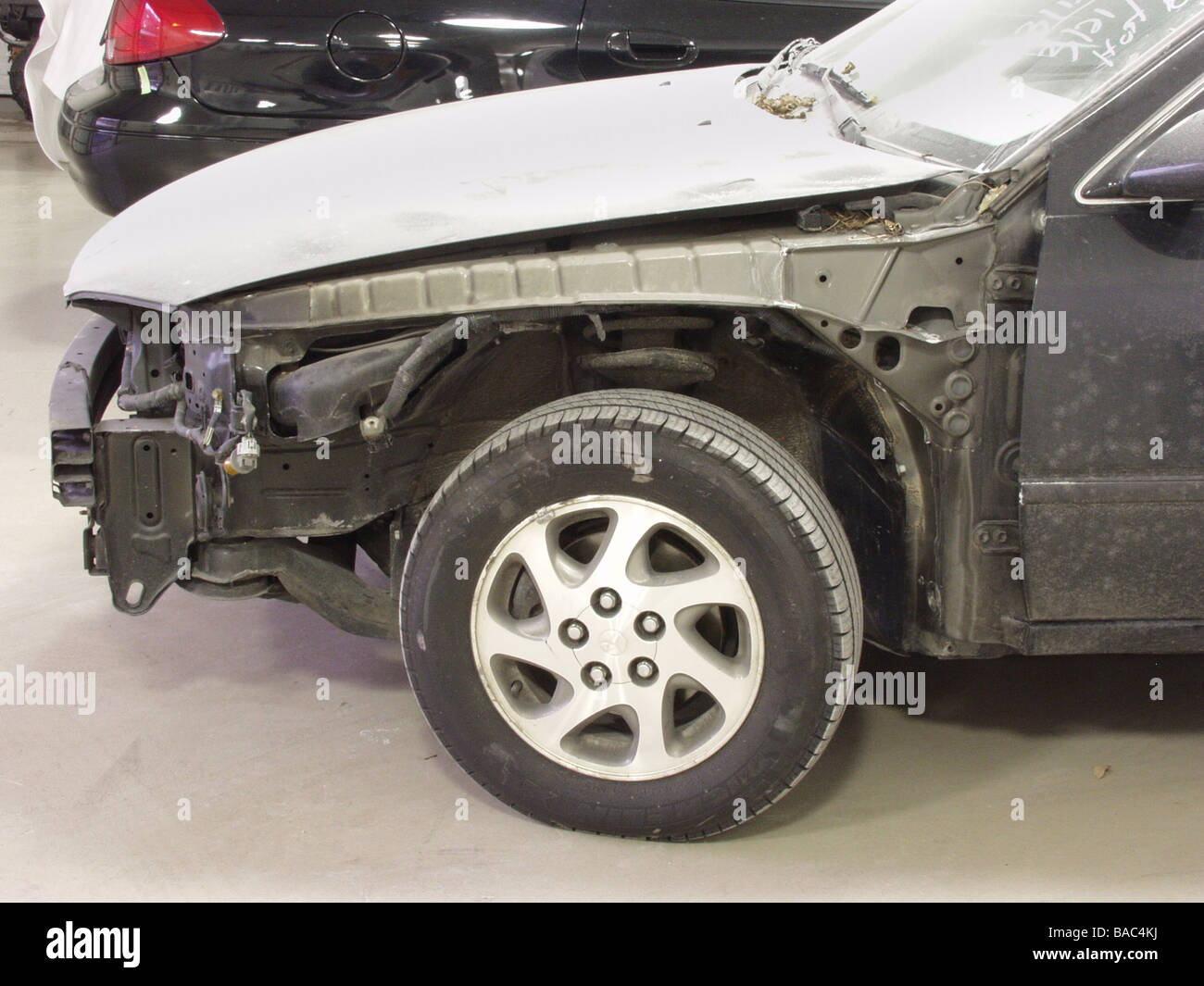 Auto wrecking hi-res stock photography and images - Alamy