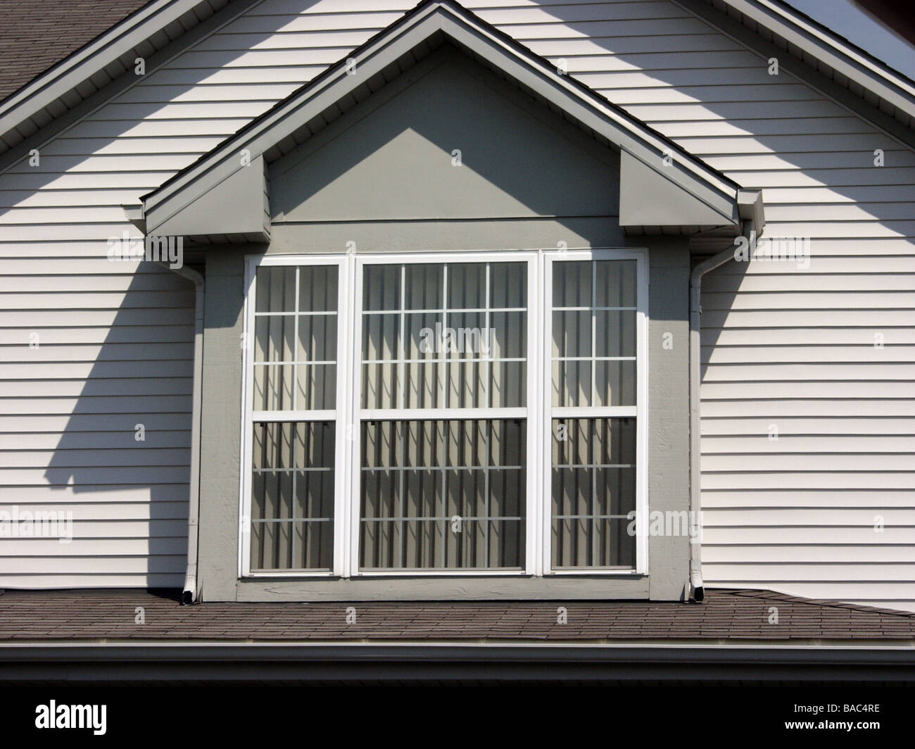 windows glass & screens Stock Photo - Alamy