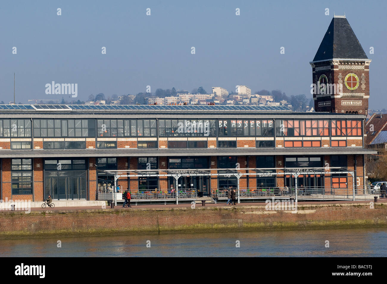 France seine maritime rouen docks hi-res stock photography and images ...