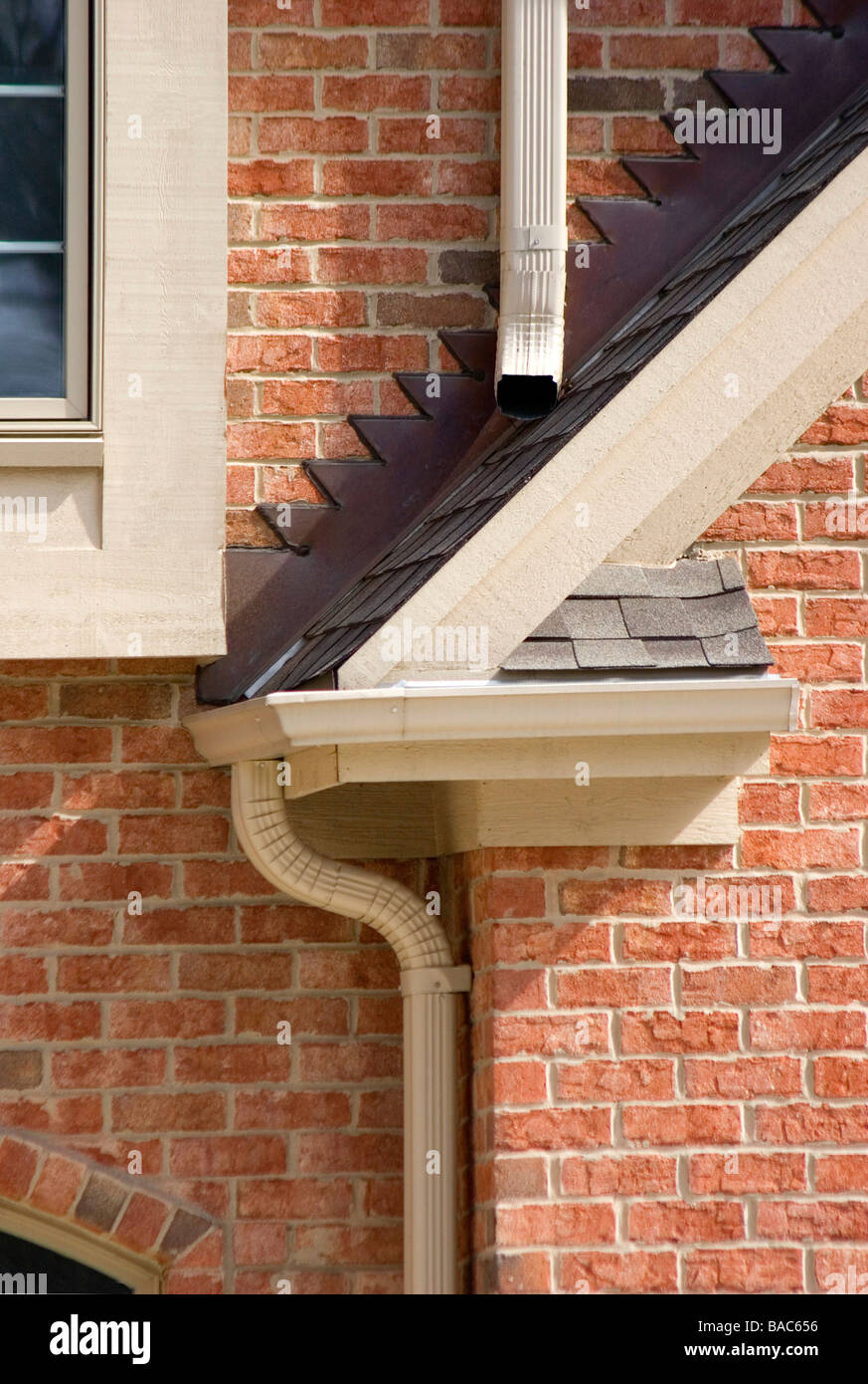 gutters & downspouts Stock Photo - Alamy