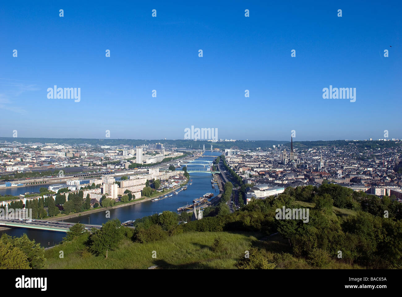 View of rouen and the seine river hi-res stock photography and images ...