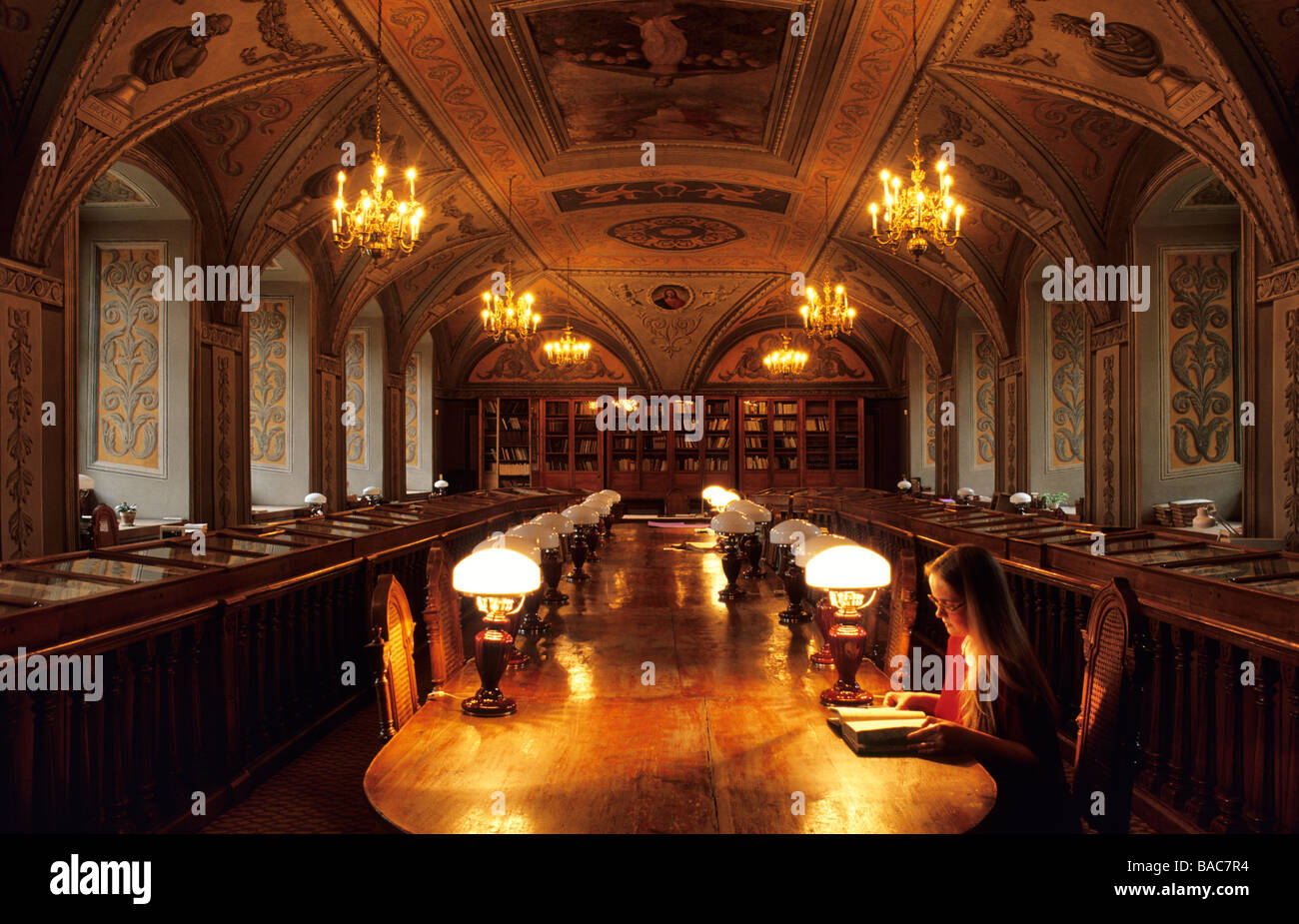 Vilnius university hi-res stock photography and images - Alamy