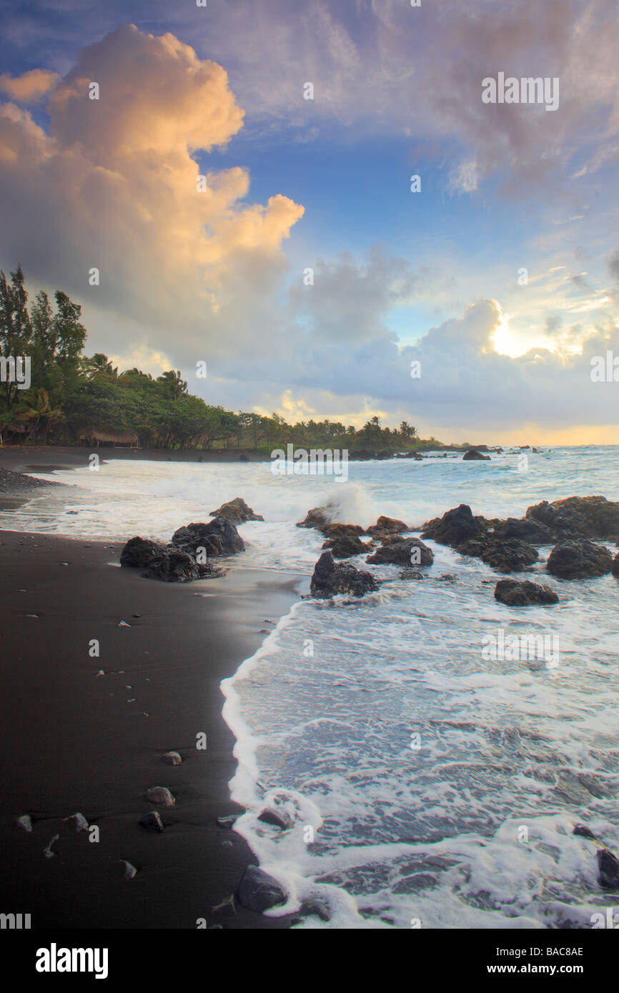 Dramatic sunrise over hana bay hi-res stock photography and images - Alamy