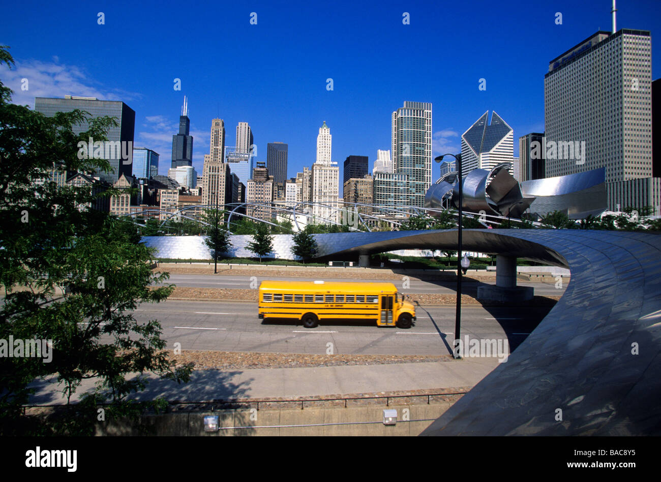 Usa, Illinois, Chicago, the Loop, Colombus Drive and BP Pedestrian ...
