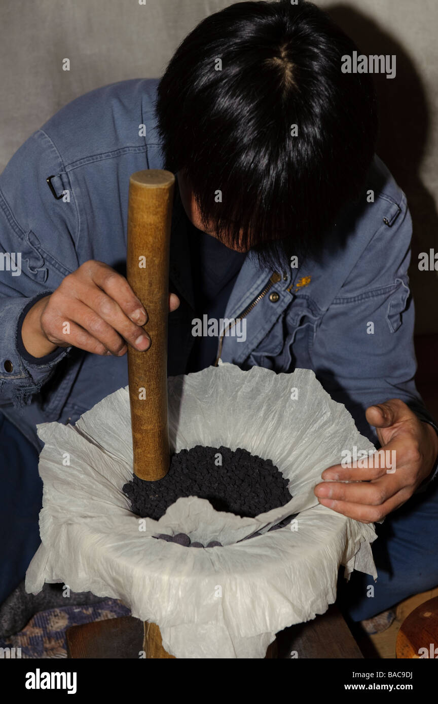 Manufacture of gunpowder hi-res stock photography and images - Alamy