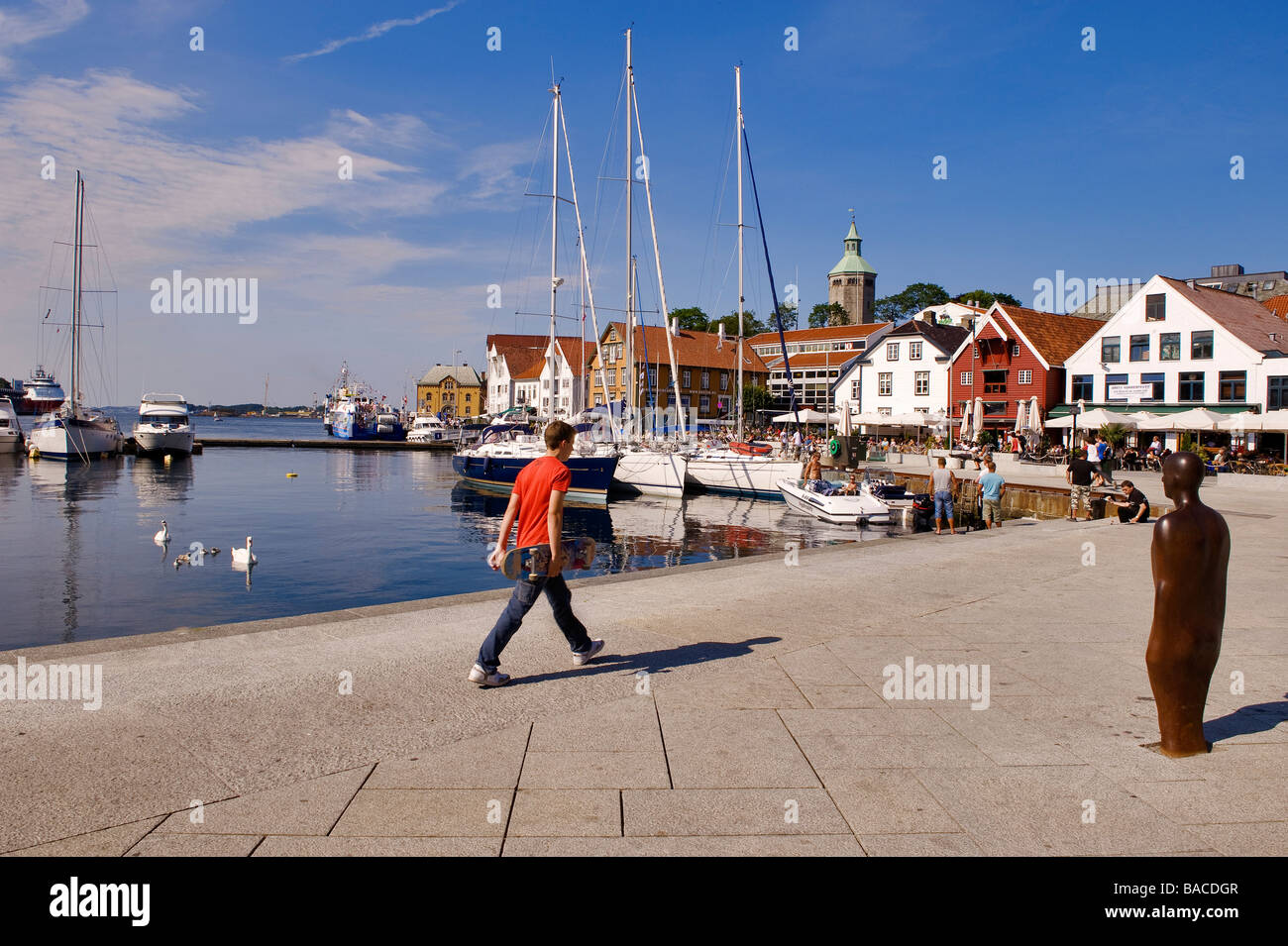 Antony gormley statue norway hi-res stock photography and images - Alamy