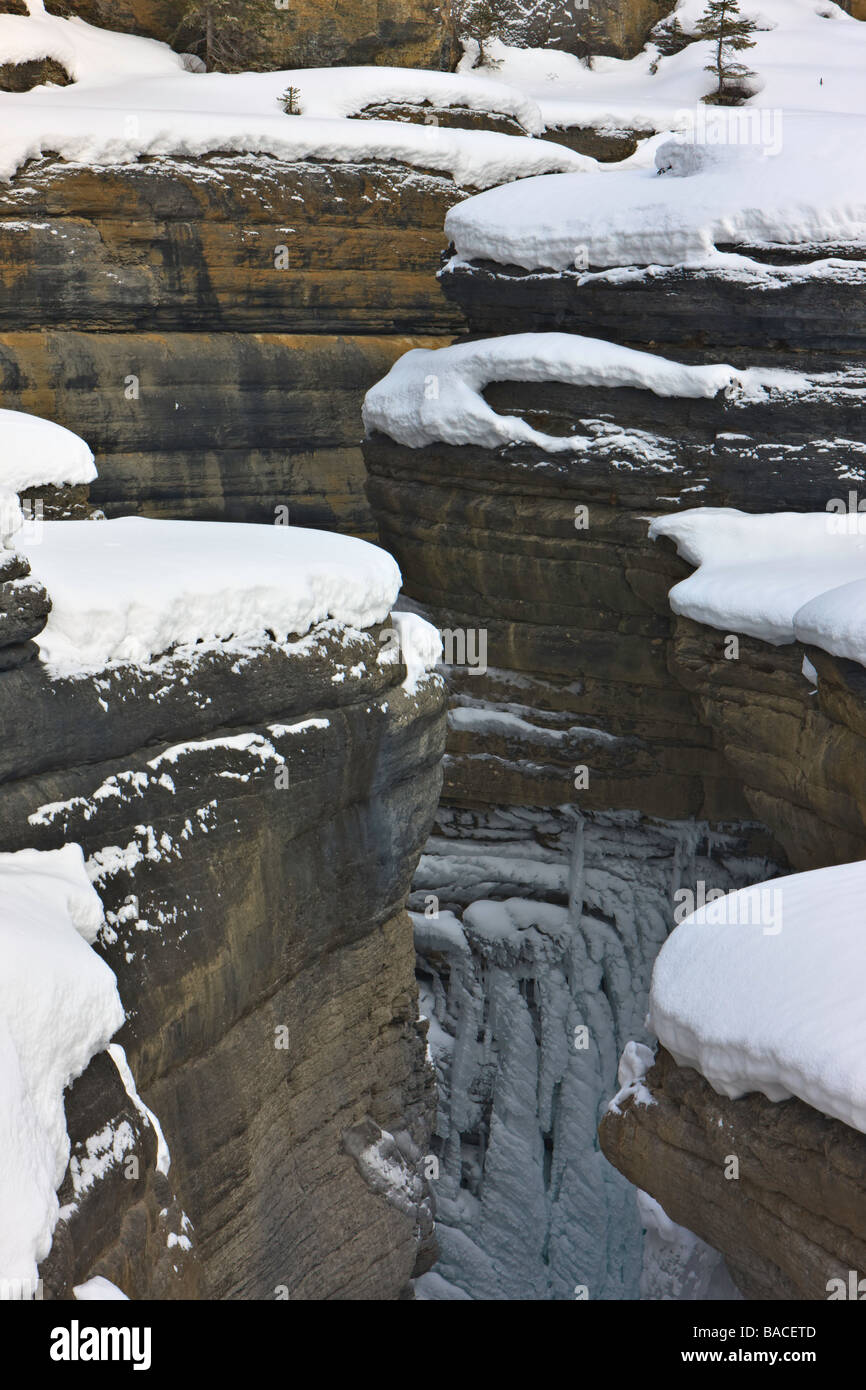 Rock formations banff hi-res stock photography and images - Alamy