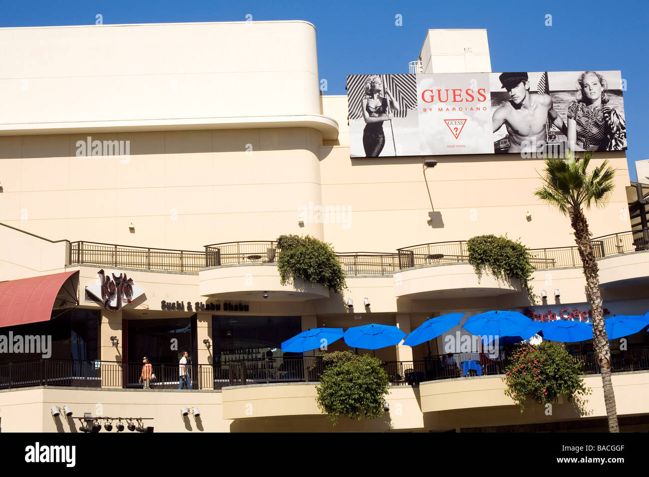Hollywood shopping centre hi-res stock photography and images - Alamy