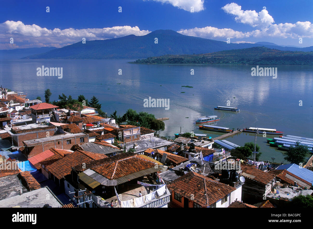 Mexique, Michoacán State, Patzcuaro lake and Janitzio island Stock ...
