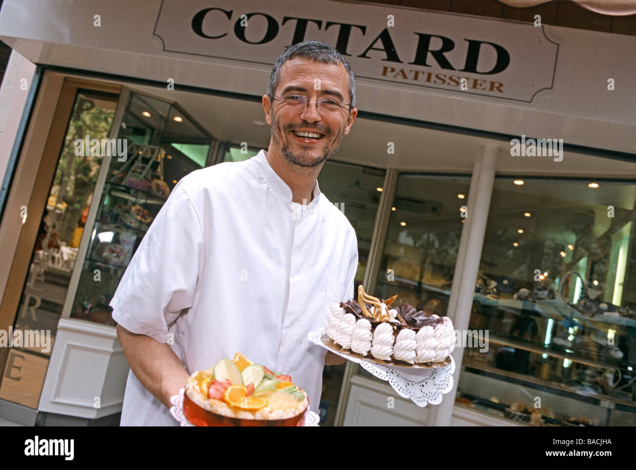 France, Alpes Maritimes, Antibes, Christian Cottard, chocolate pastry ...