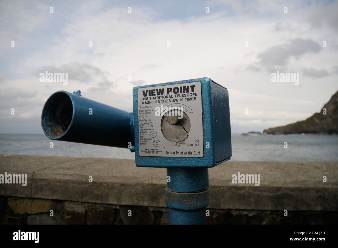 Seaside telescope hi-res stock photography and images - Alamy