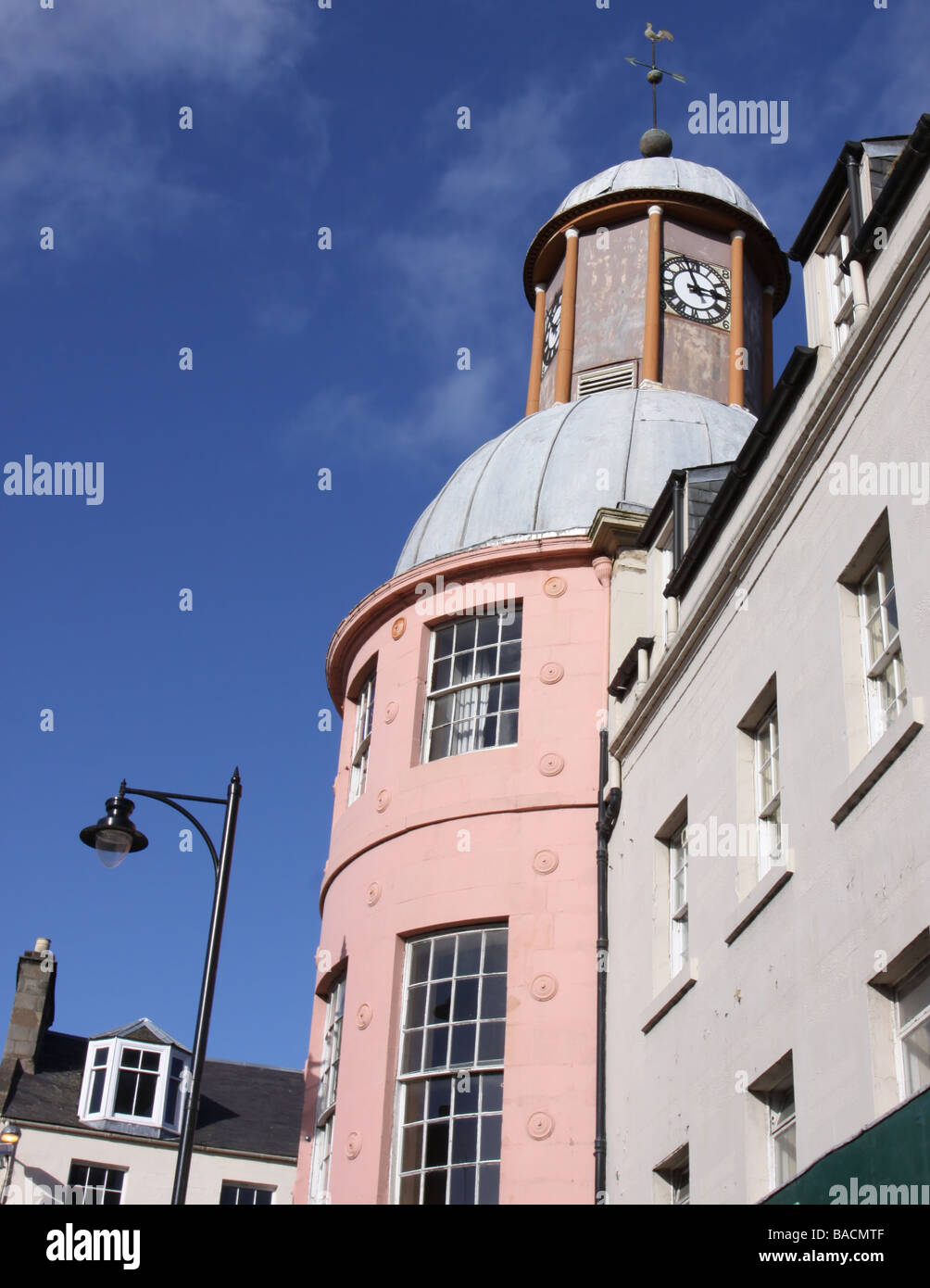 Round corner tower hi-res stock photography and images - Alamy