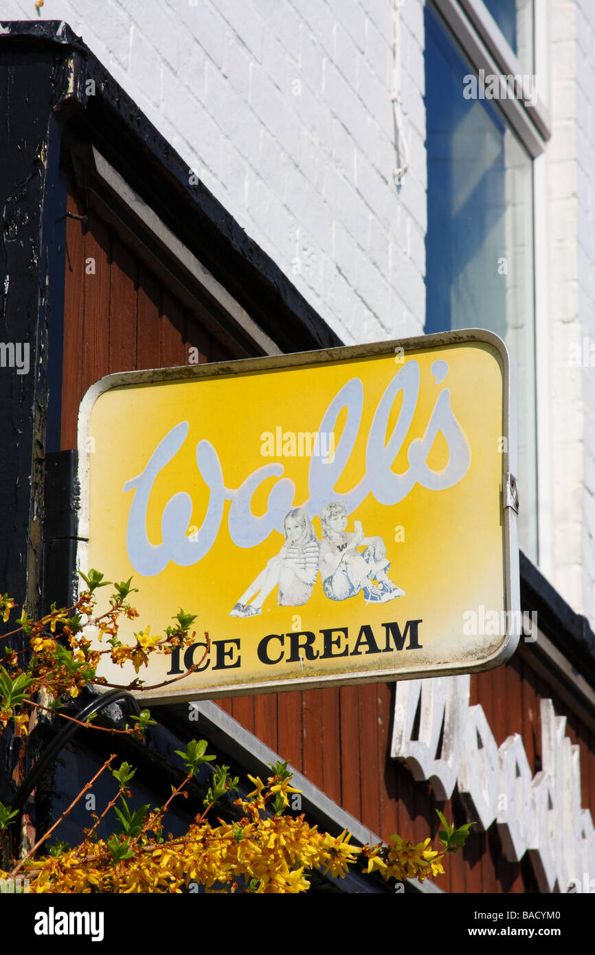 Walls ice cream hi-res stock photography and images - Alamy