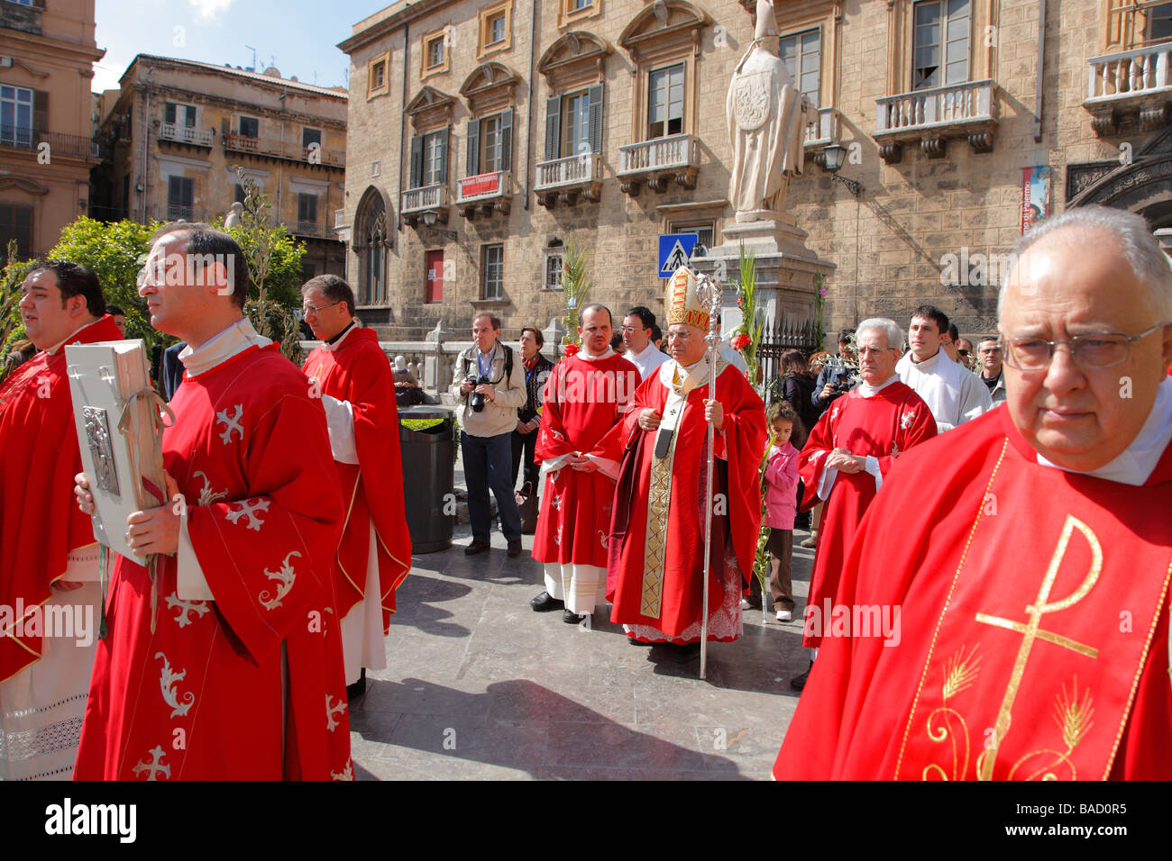Palm sunday decoration hi-res stock photography and images - Alamy