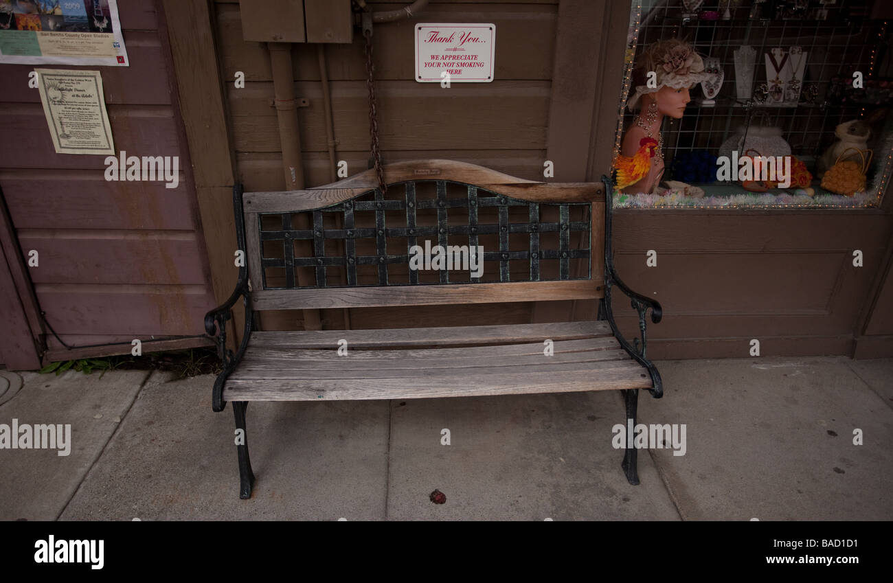 Old bench and street hi-res stock photography and images - Alamy
