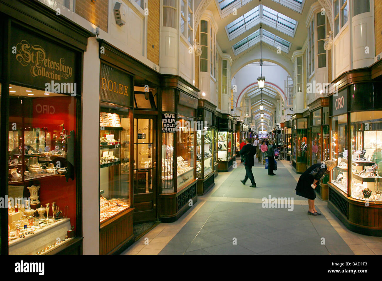 Old burlington arcade hi-res stock photography and images - Alamy