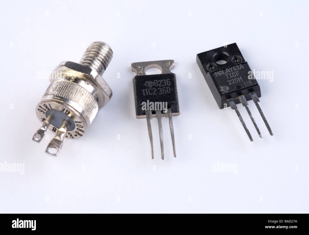various triacs (electronic component Stock Photo - Alamy