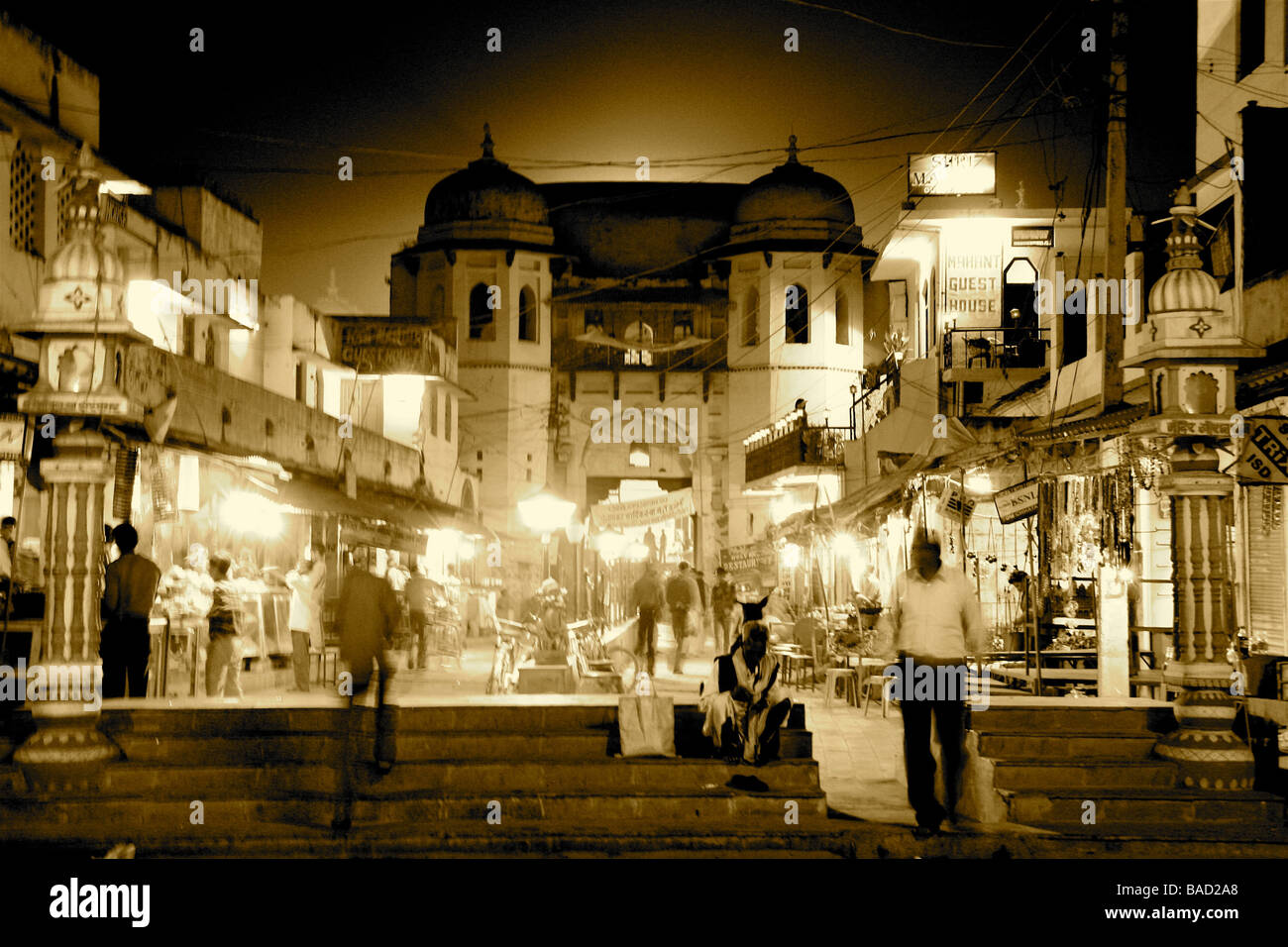 Night street india light hi-res stock photography and images - Alamy