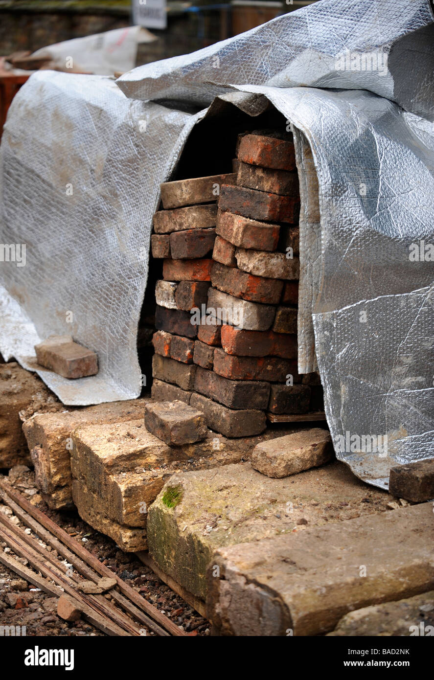 RECLAIMED BRICKS TO REPAIR HERITAGE BRICKWORK AT OIL MILLS BRIDGE NEAR ...