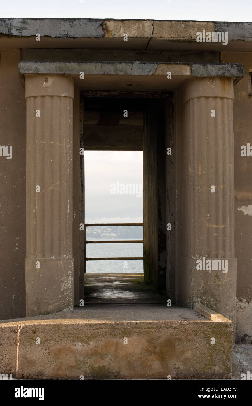 Fluted pillar hi-res stock photography and images - Alamy