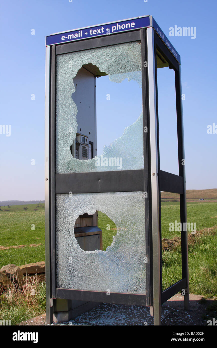 Bt telephone box hi-res stock photography and images - Alamy