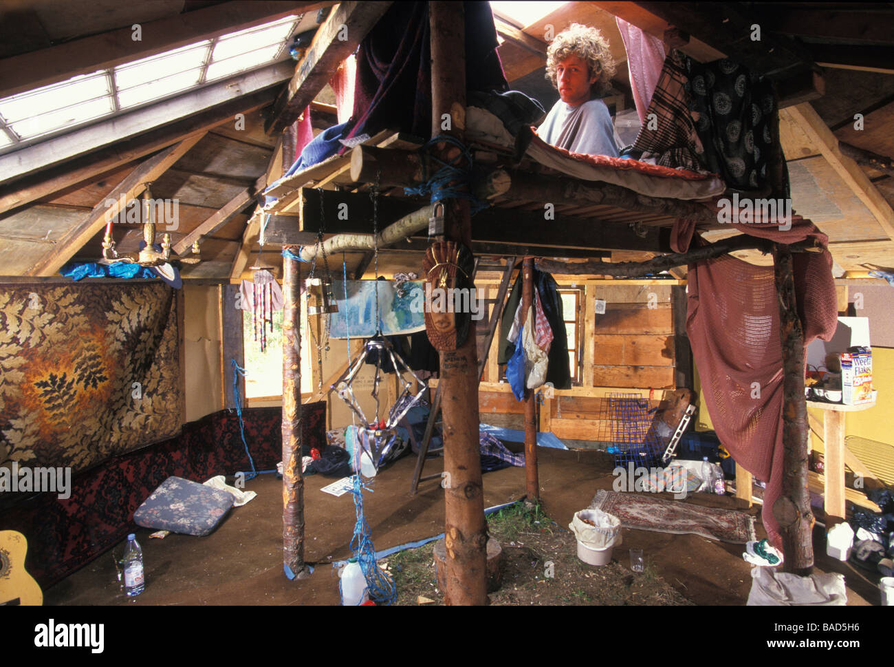 Squatter house inside hi-res stock photography and images - Alamy