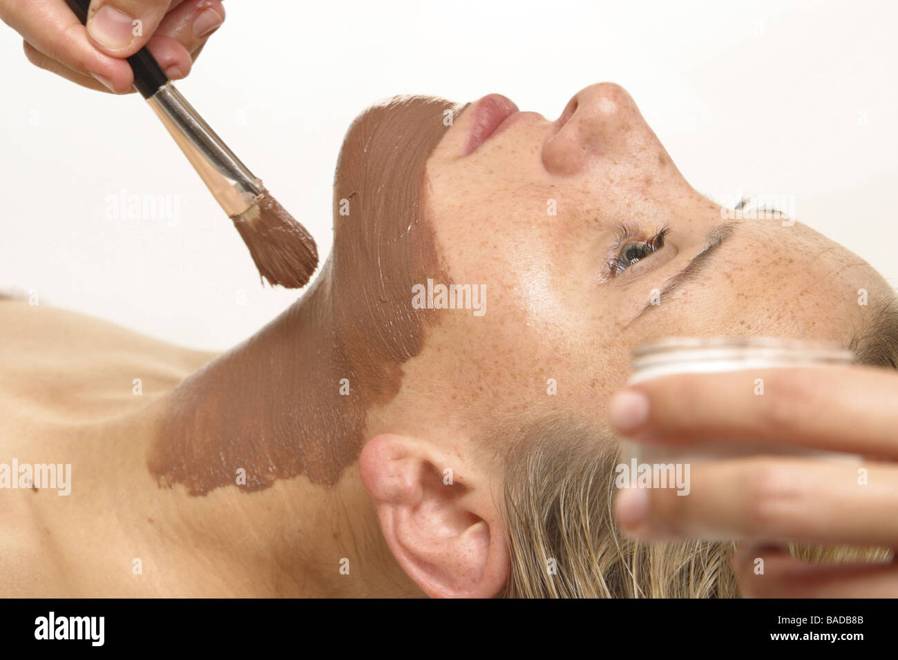 Mud pack hi-res stock photography and images - Alamy