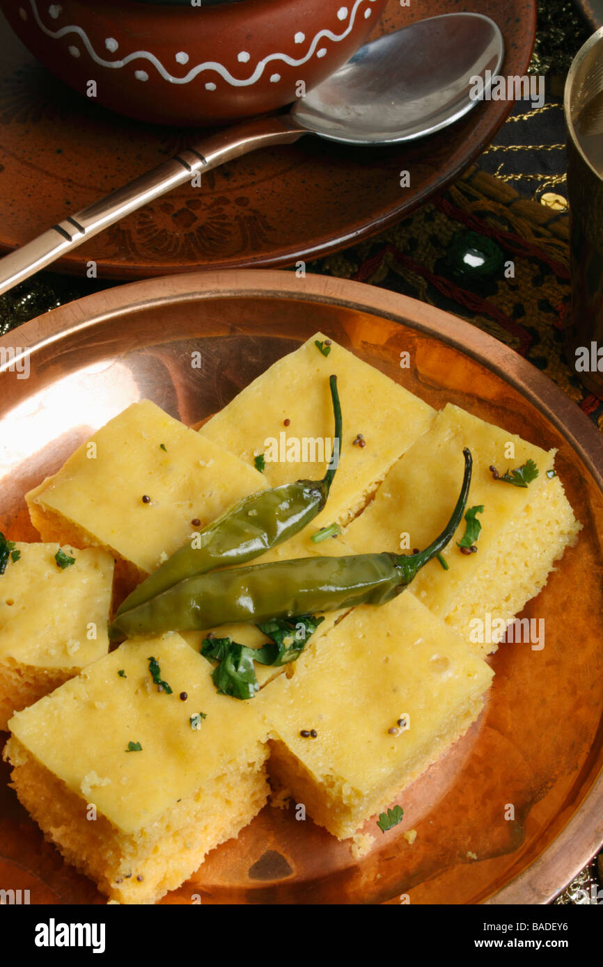 Khaman dhokla hi-res stock photography and images - Alamy