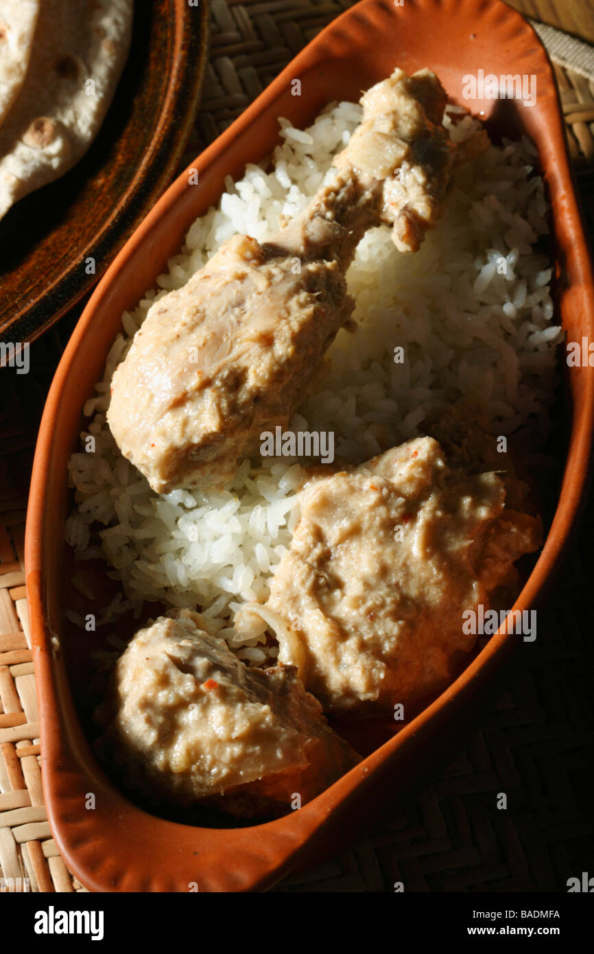 Pandhra Rassa is a White curry made of yogurt and chicken from ...