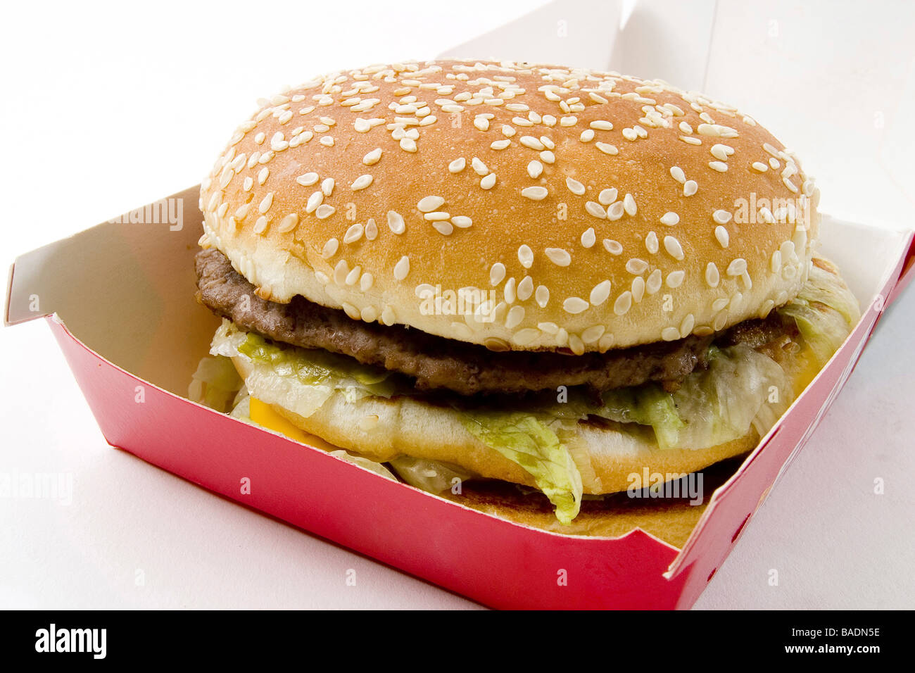 Burger to go Stock Photo - Alamy
