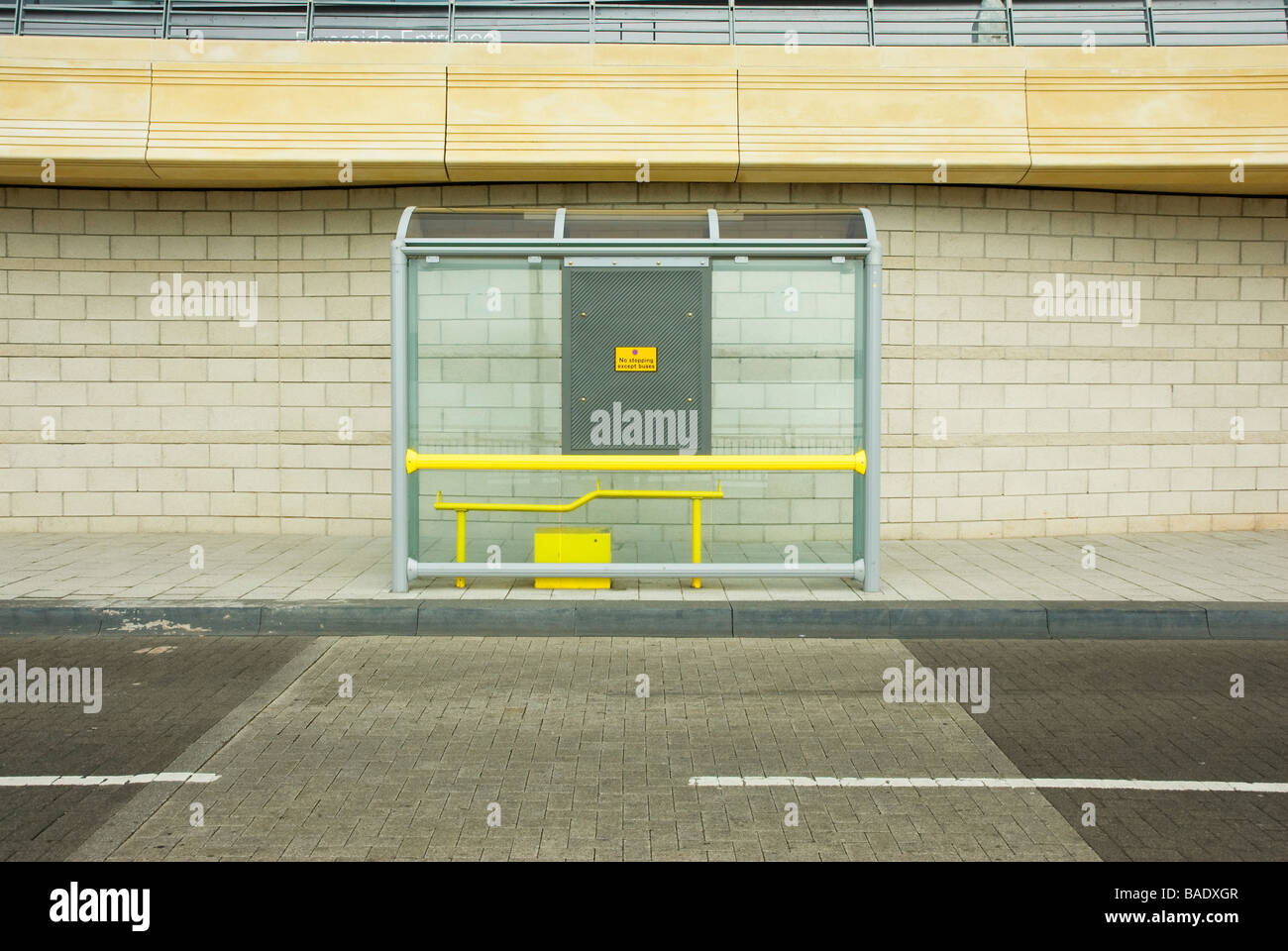 Bus stop at Liverpool Arena Stock Photo - Alamy