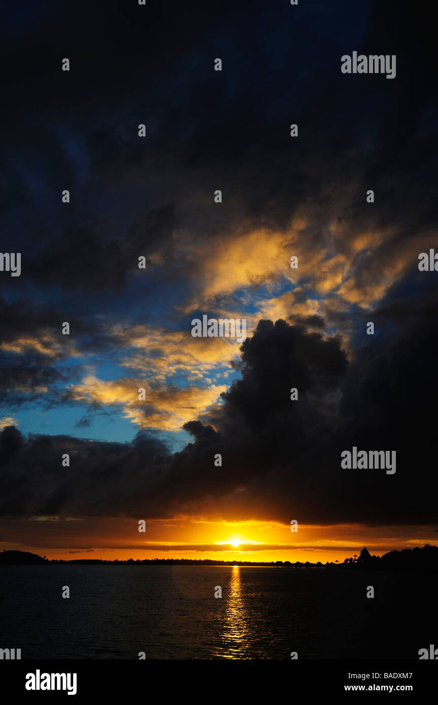 Sunrise, Matira Point, Bora Bora, French Polynesia Stock Photo - Alamy