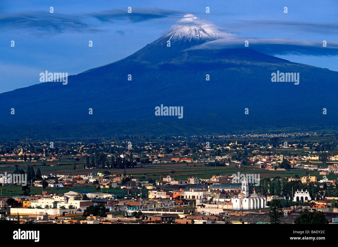 Mexico, Puebla State, Cholula, volcan Popocatepelt Stock Photo - Alamy
