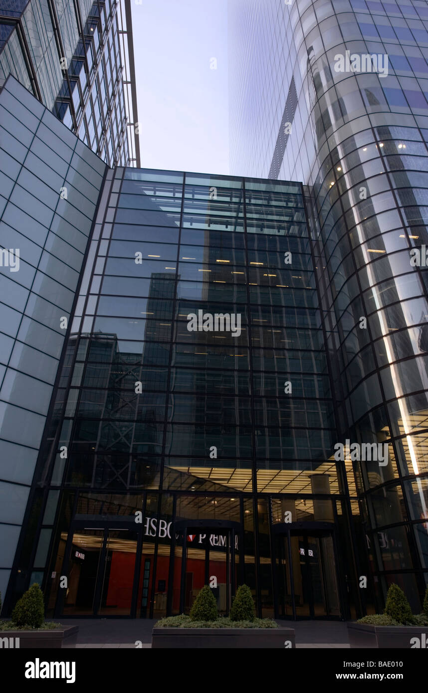 London main offices of HSBC bank Stock Photo - Alamy