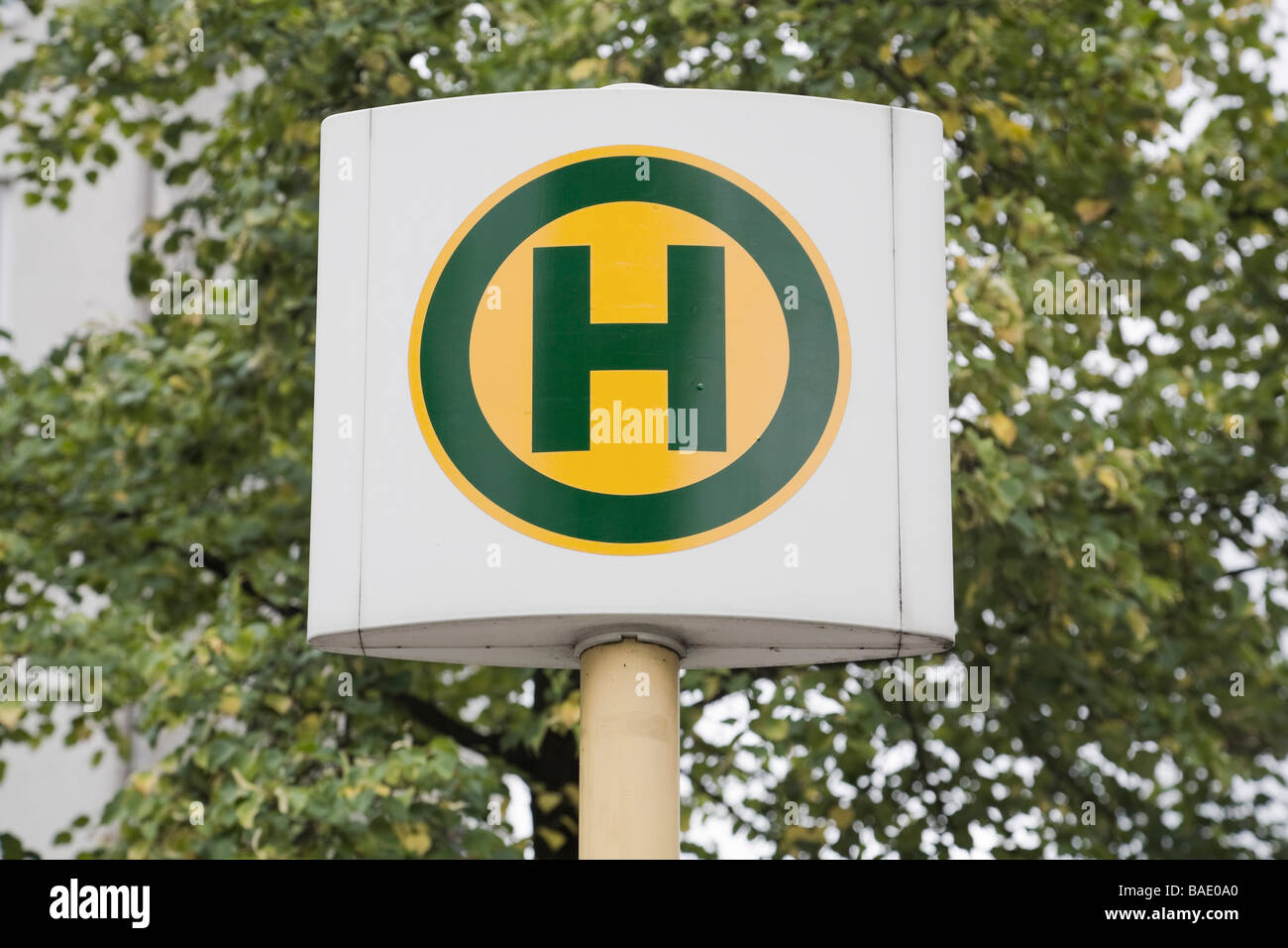 Bus sign berlin hi-res stock photography and images - Alamy