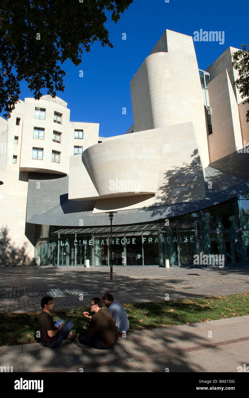 Cinematheque paris hi-res stock photography and images - Alamy