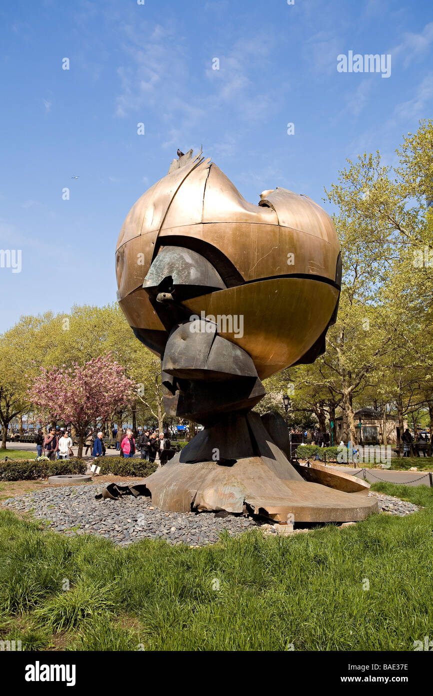 Fritz koenig sphere hi-res stock photography and images - Alamy