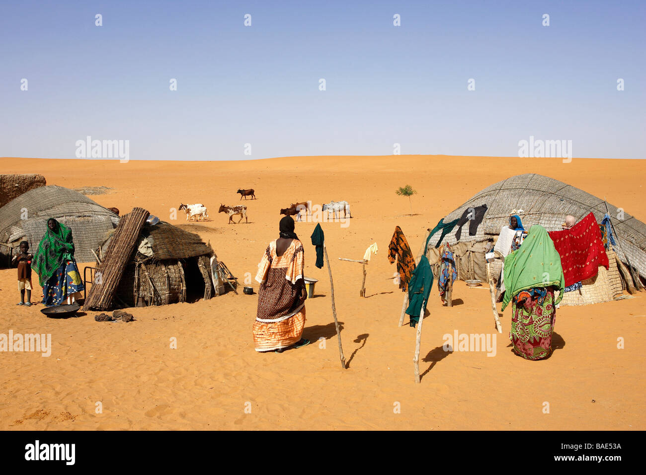 Villages in mali hi-res stock photography and images - Alamy