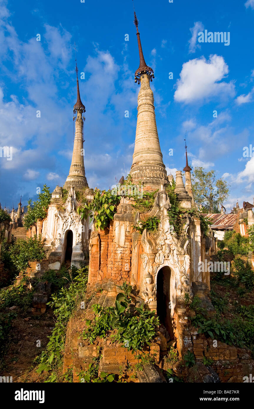 Myanmar (Burma), Shan State, Inle Lake, Inn Dein Village, Shwe Inn ...