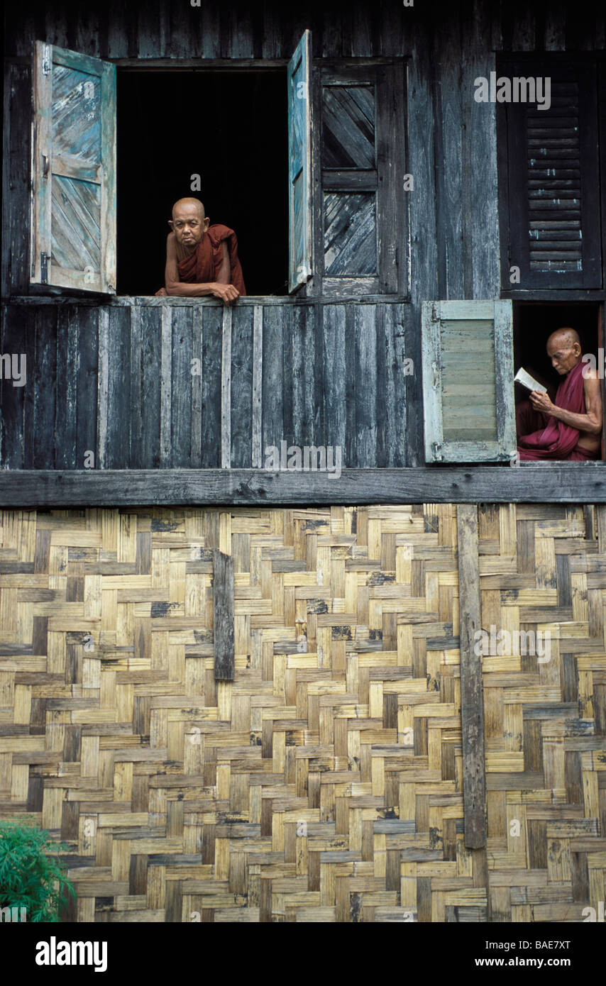 Myanmar (Burma), Bago Division, surroundings of Pegu, Buddhist ...