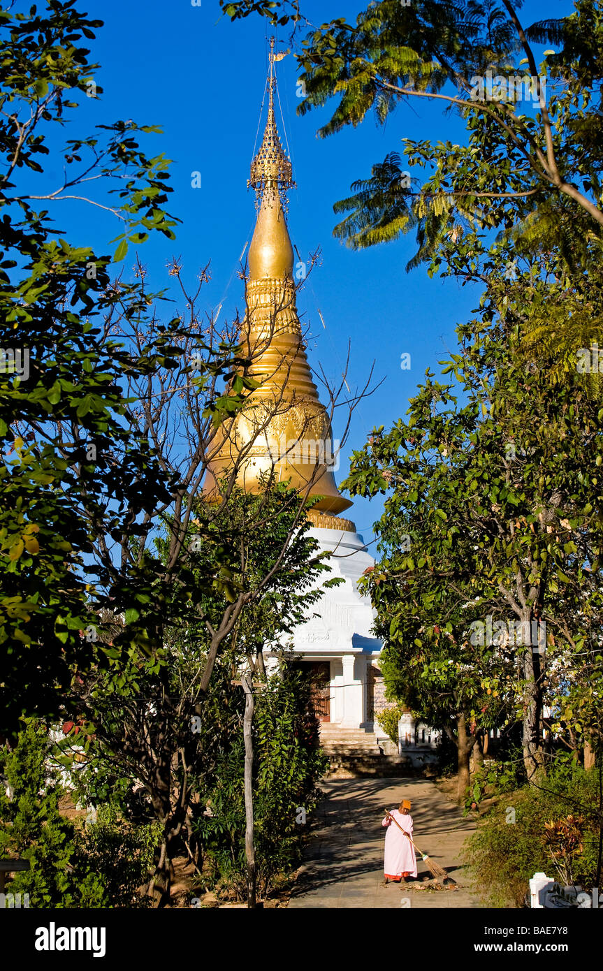 Myanmar (Burma), Shan State, Inle Lake, Mine Thauk village, Dhamma ...