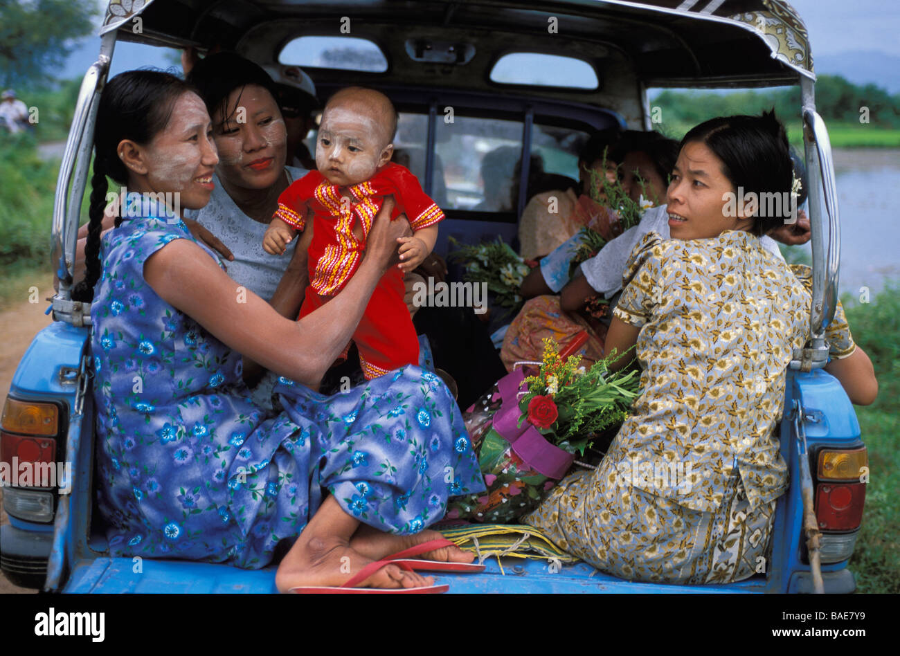 Nat pwe myanmar hi-res stock photography and images - Alamy