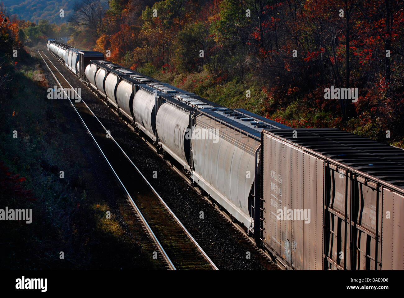 Cargo train canada hi-res stock photography and images - Alamy