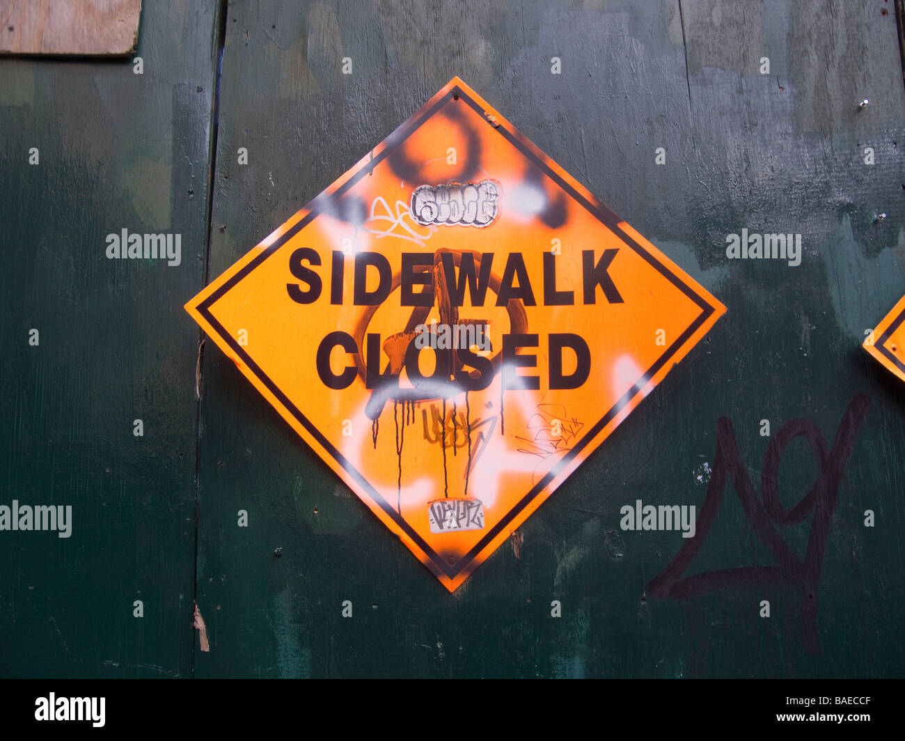 Sign vandalized hi-res stock photography and images - Alamy