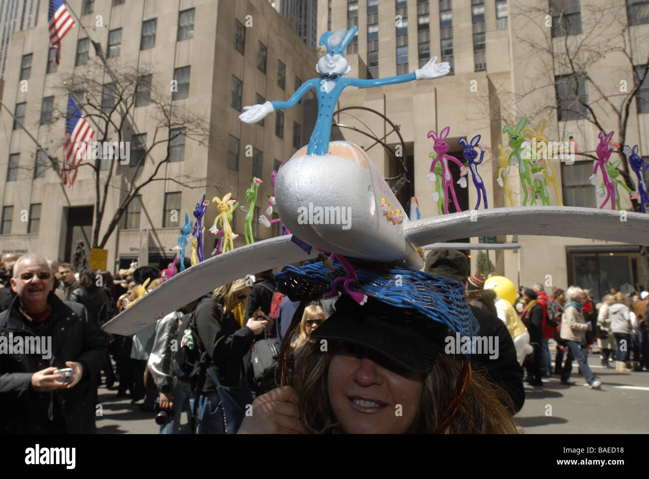 Thousands turn out on a cold and blustery Easter Sunday in New York on ...